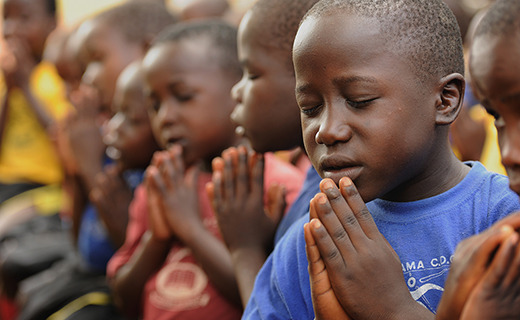 How to pray for your sponsored child - Compassion UK Blog